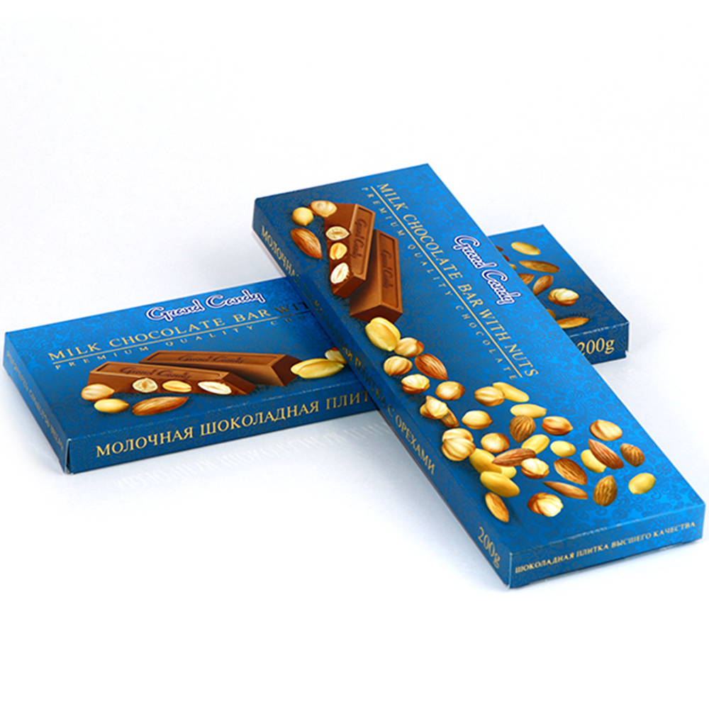 "Молочный шоколад с орехами"